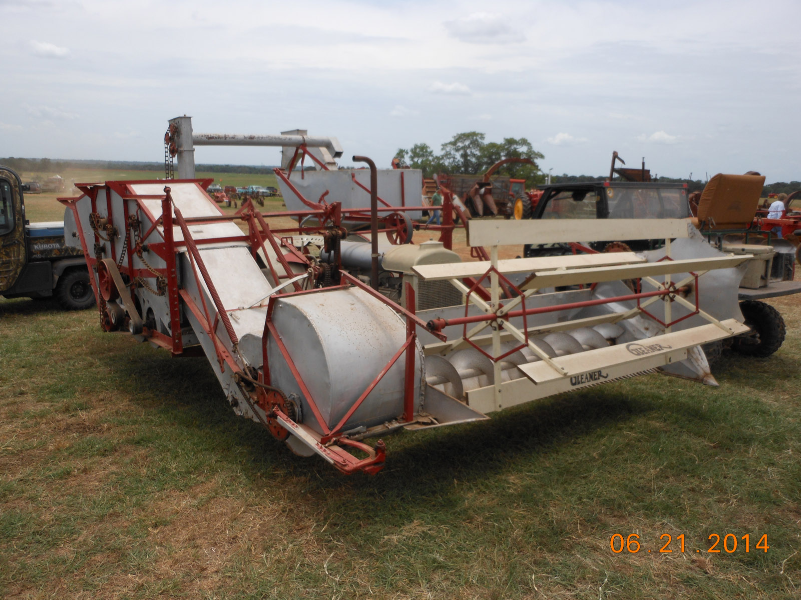 Gleaner Implement Spotted at Oklahoma Show - Farm Collector